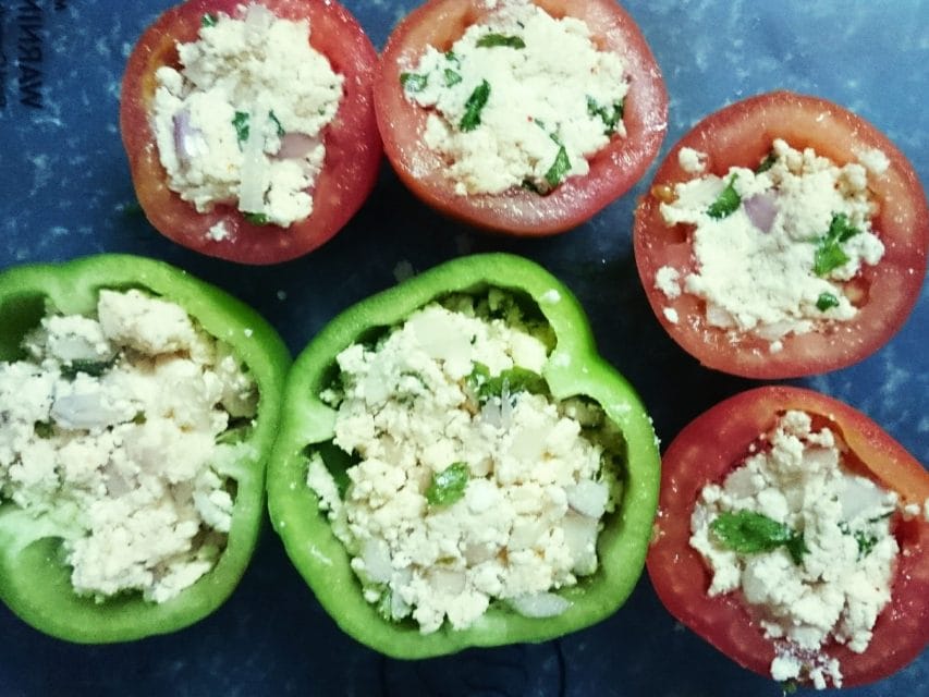 Healthy Recipe: Steamed Tomatoes and Capsicum | Let's Expresso