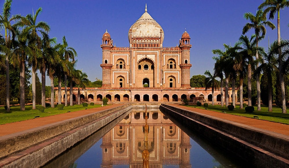 10 Must see monuments in Delhi | Let's Expresso